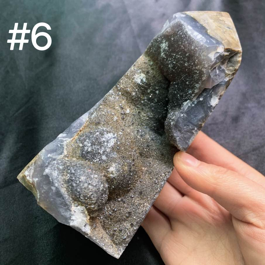 Lava Agate Tower (UV Reactive) – zaiencrystal.com