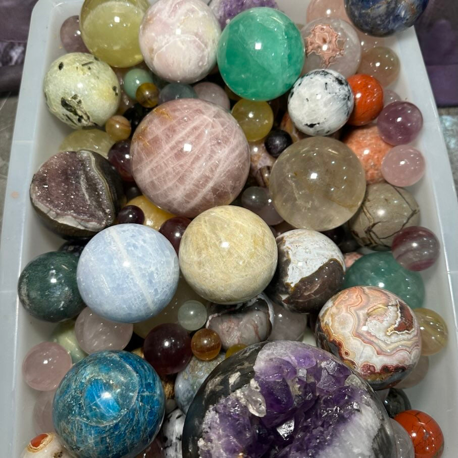 Big Spheres Confetti – zaiencrystal.com