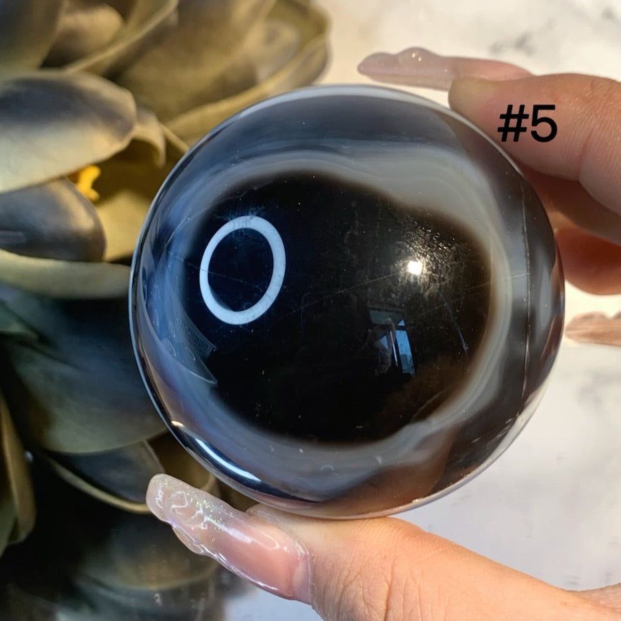 Banded Black Agate Spheres – zaiencrystal.com