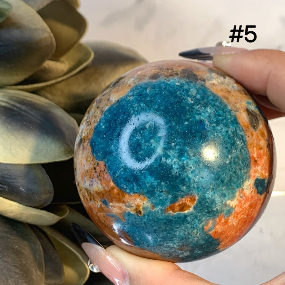 Sunstone x Blue Apatite Sphere – zaiencrystal.com