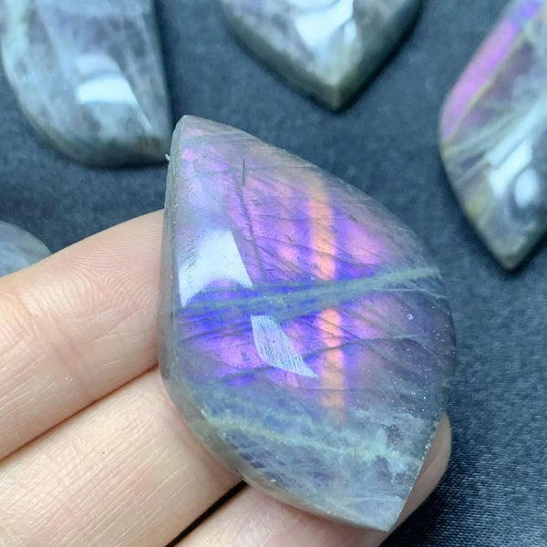 Purple Flash Labradorite Leaves – ZAIENCRYSTAL LLC