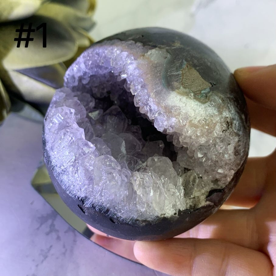 Druzy Amethyst Sphere – zaiencrystal.com