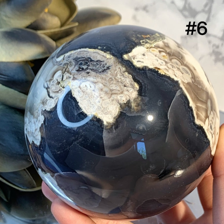 Lava Agate Sphere – zaiencrystal.com