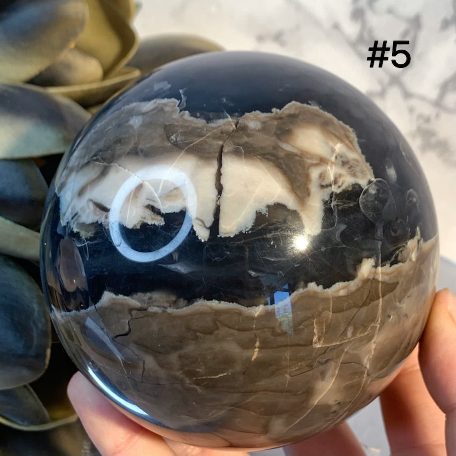 Lava Agate Sphere – zaiencrystal.com