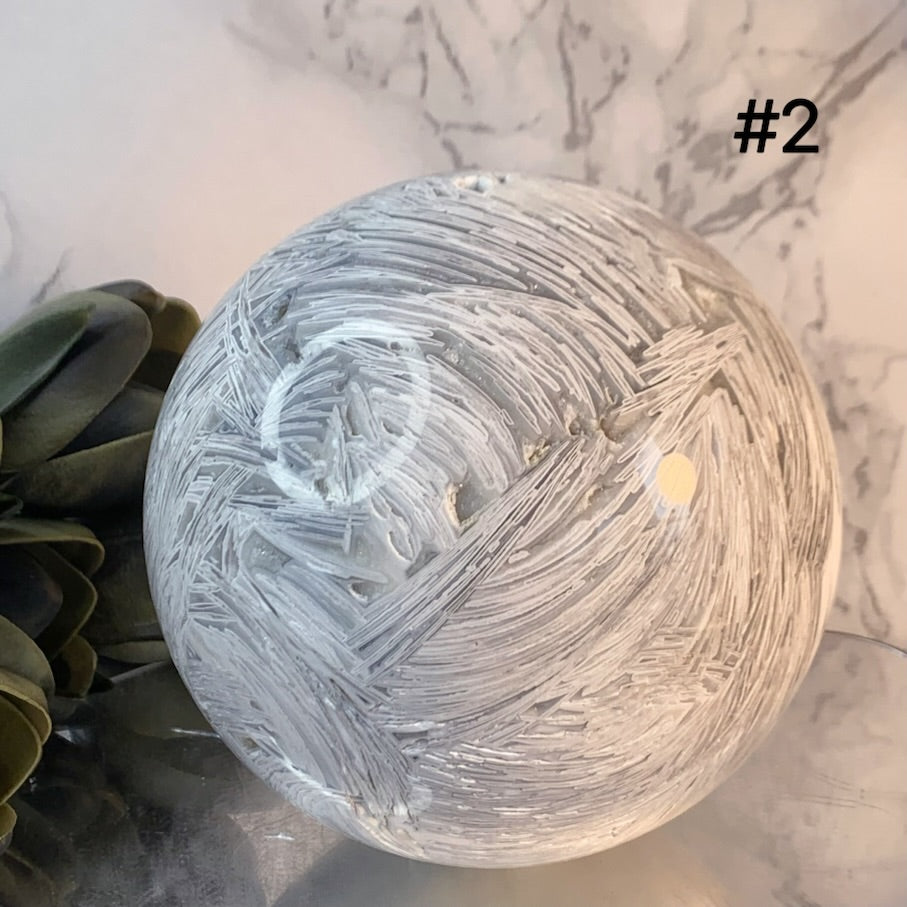 White Mexican Agate Sphere – zaiencrystal.com